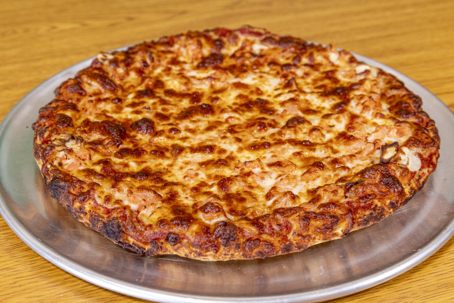 Hand-Tossed Pizza & Chicken Wings | Magoo’s Pizza Restaurant