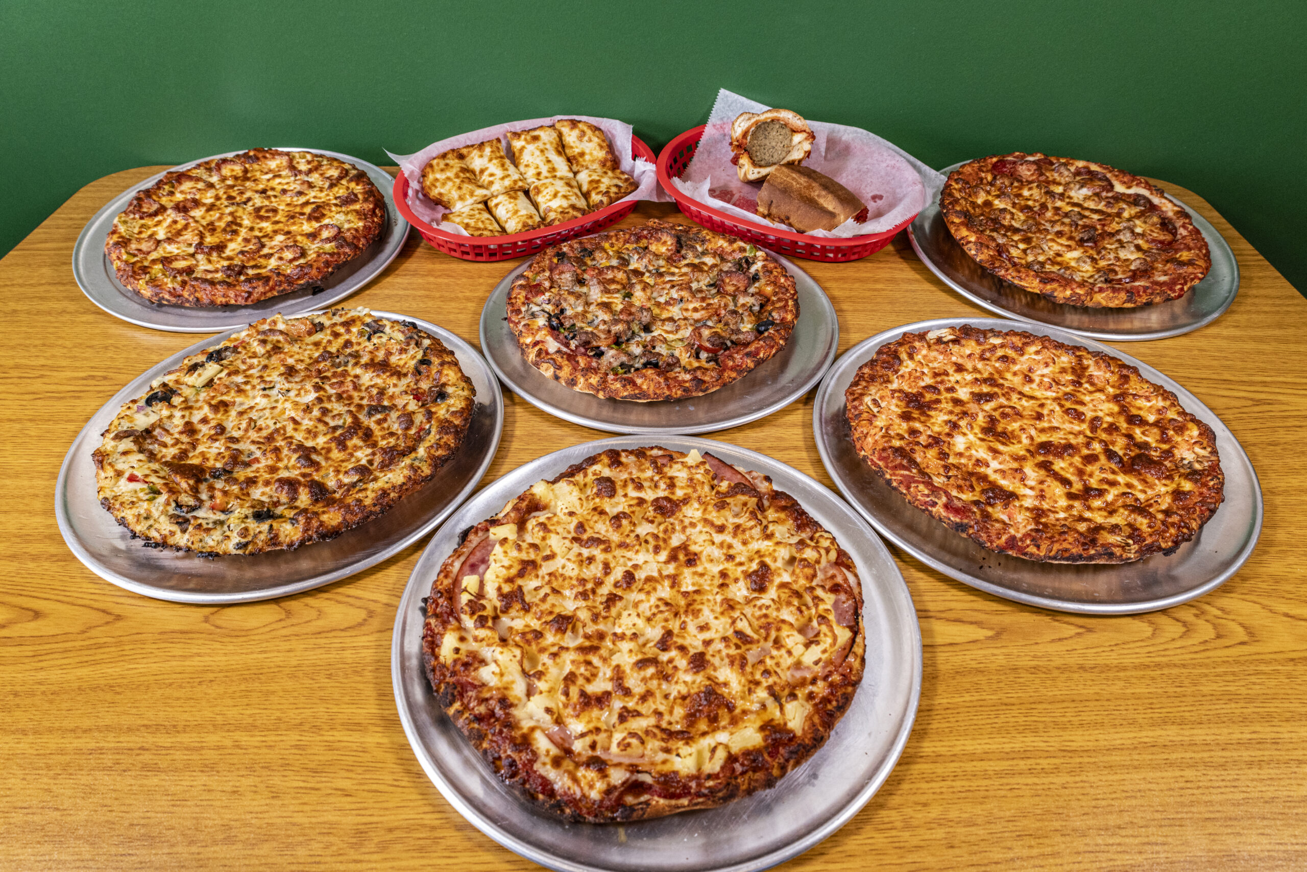 Gallery – Magoo’s Pizza Restaurant